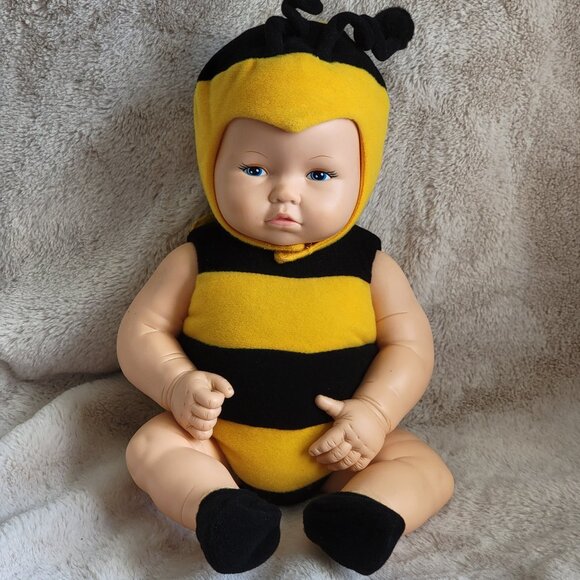 Anne Geddes | Toys | Vintage 998 Anne Geddes Poseable Caucasian Baby Doll Bumble Bee 15 | Poshmark